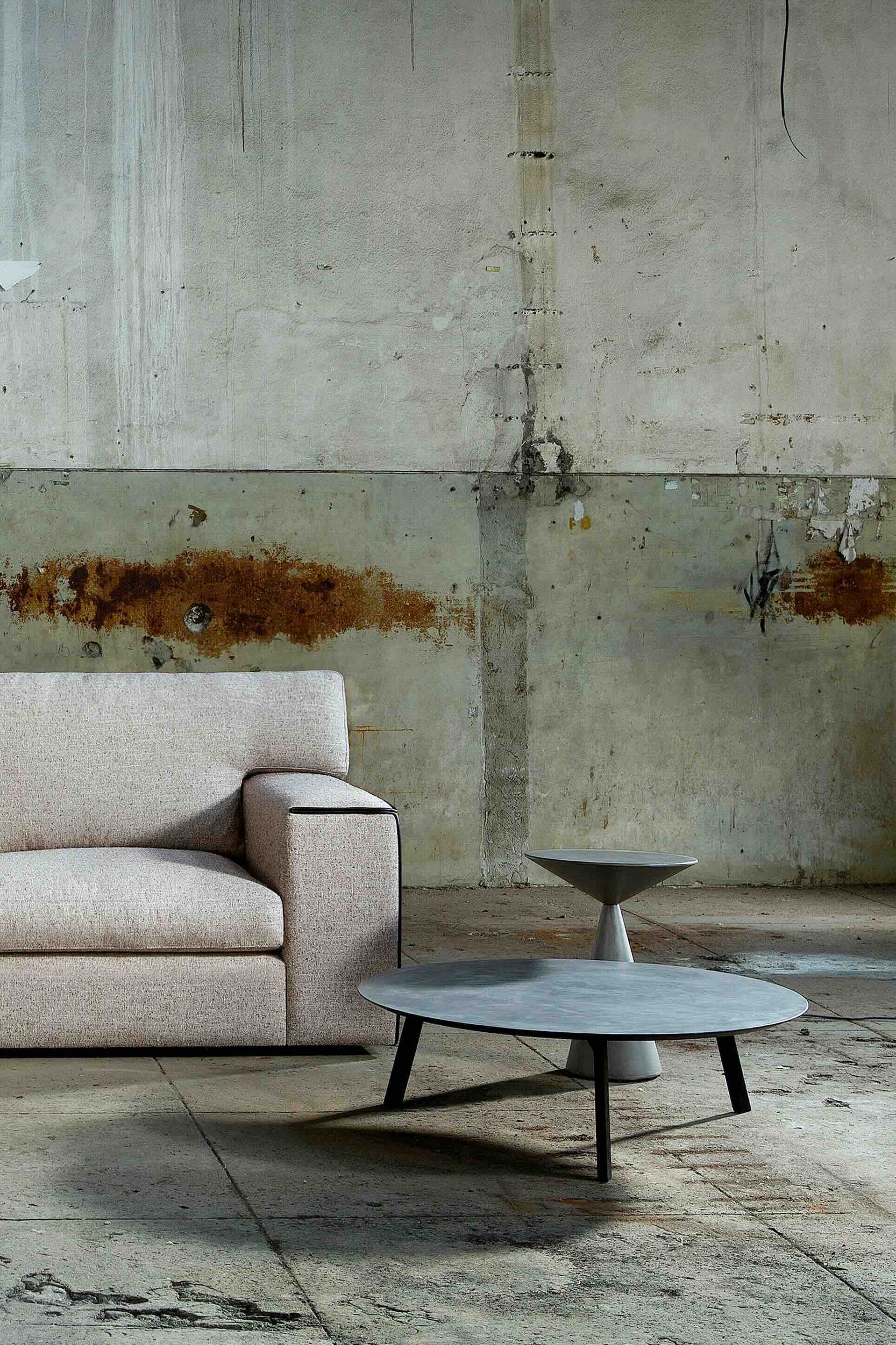 Pia– HMD Furniture