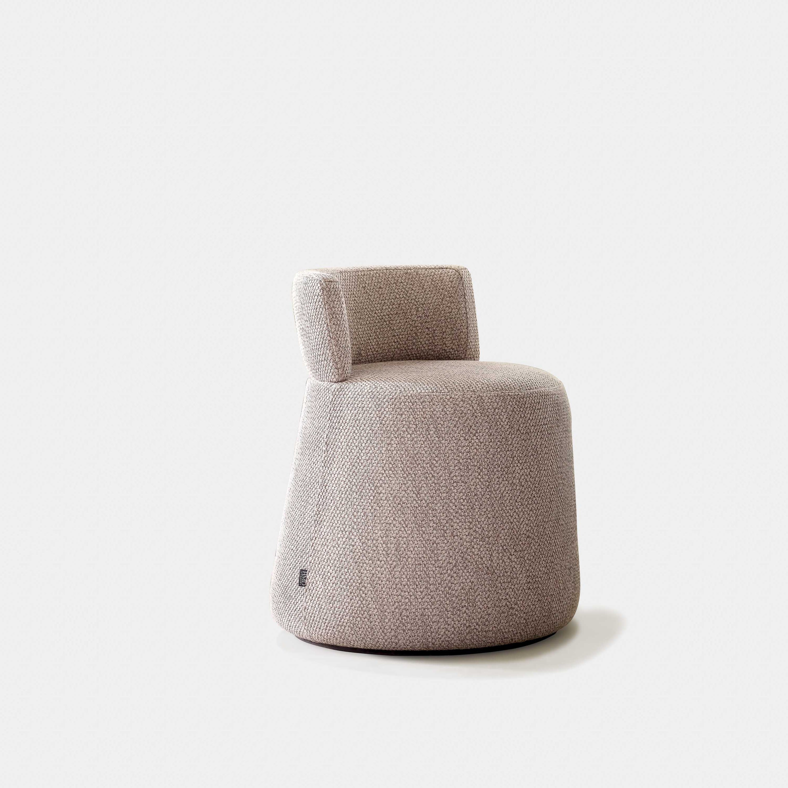 Bull Pouf&Chaise– HMD Furniture