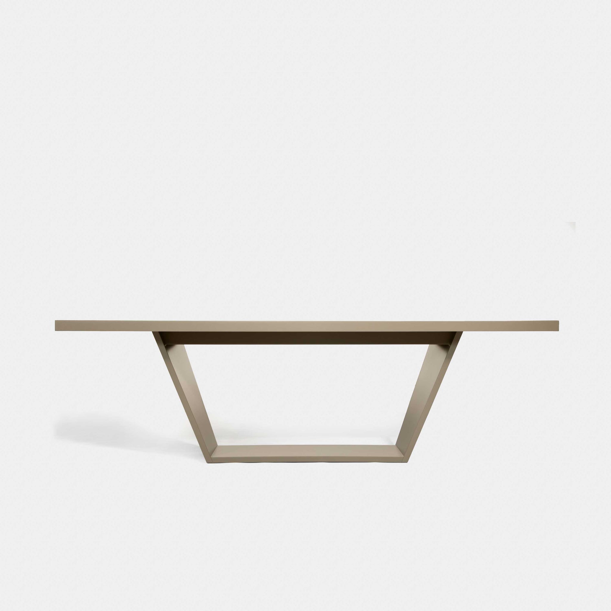 Trape– HMD Furniture